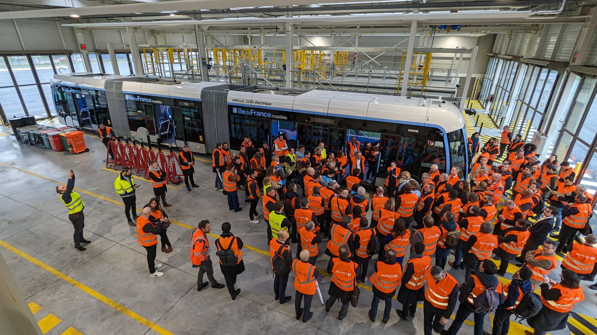 The first ground-charging system for the Tzen4 BRT line in Paris ...