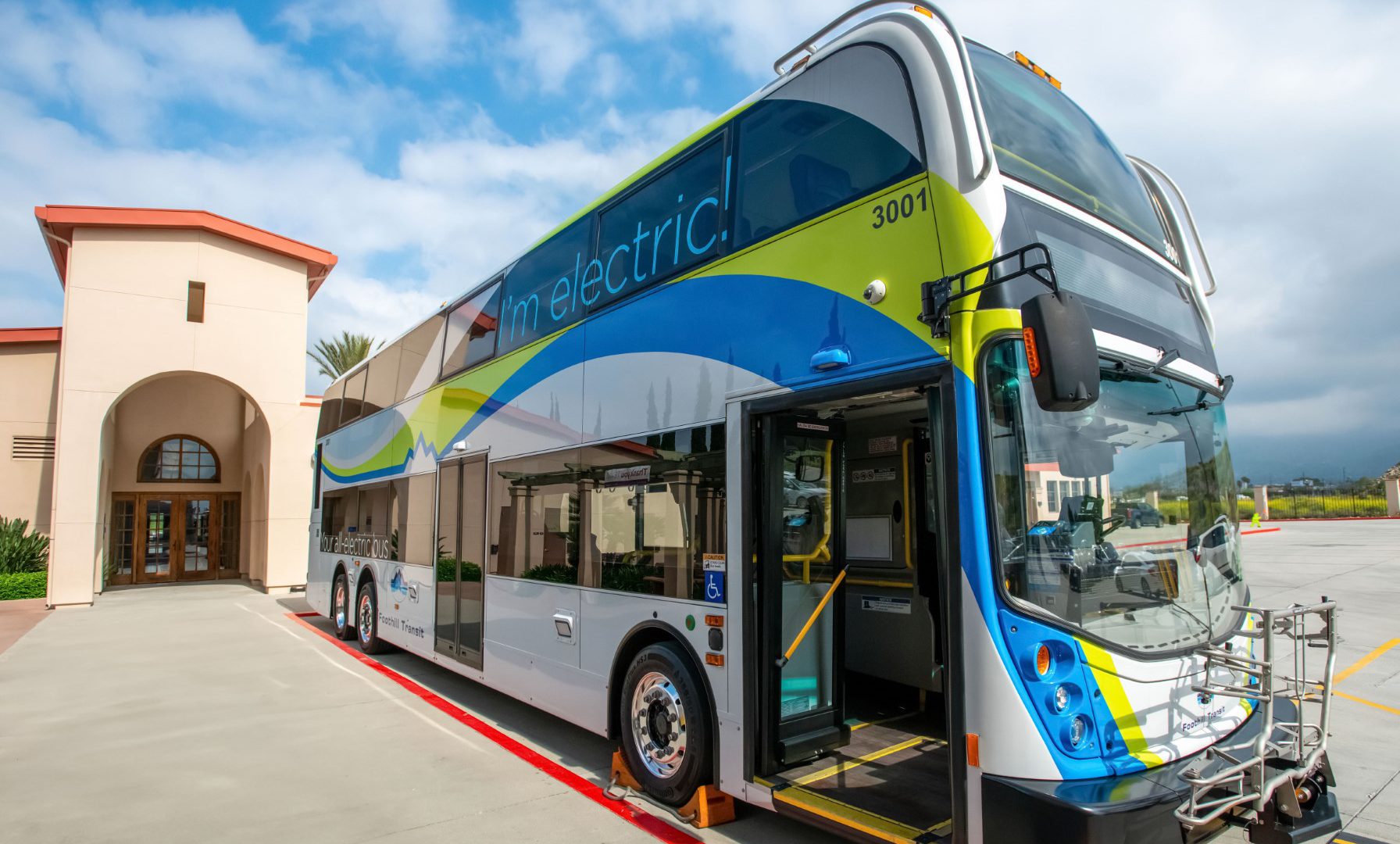 US saw 12% surge in zero emission bus adoption in 2023 (with H2 buses ...