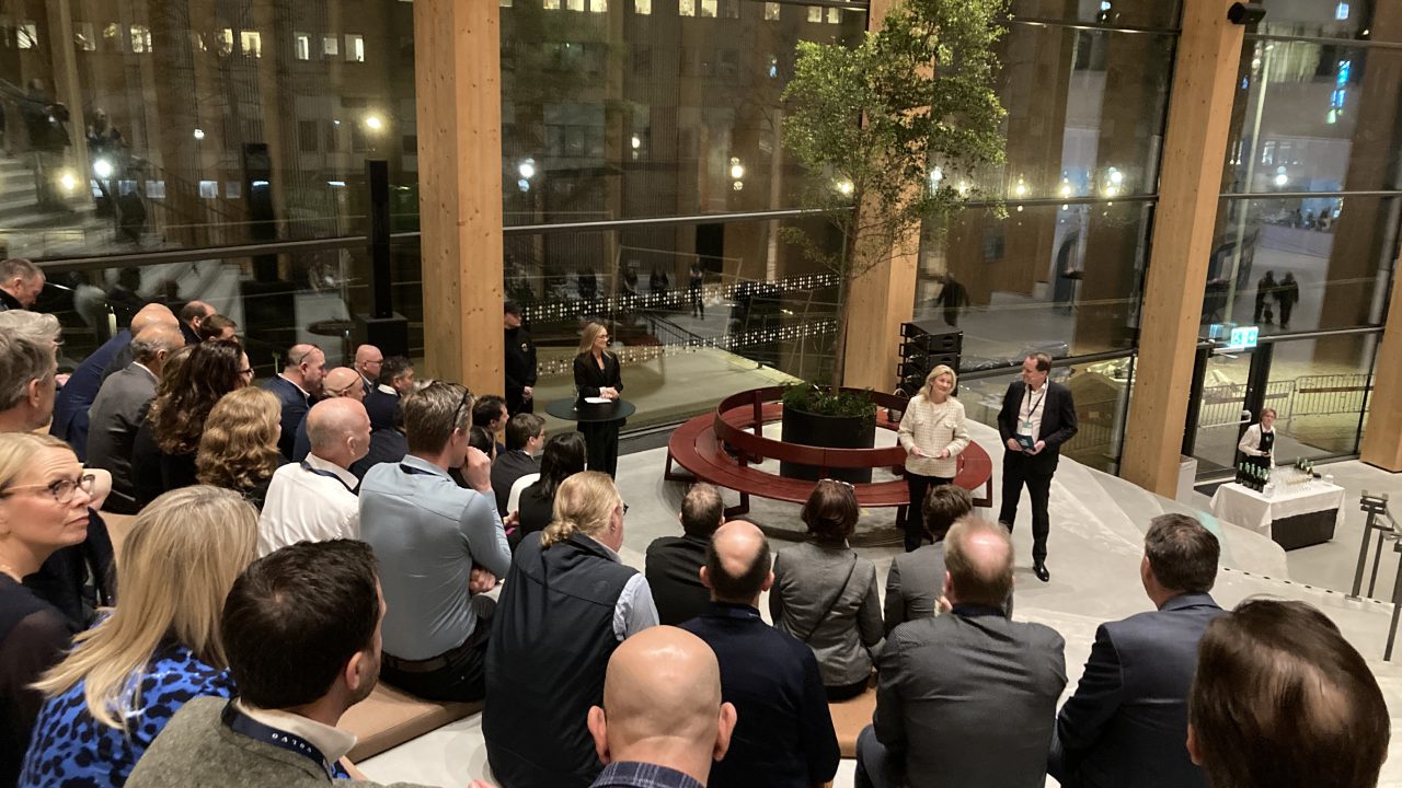 Volvo Buses enters intercity e-bus segment with the BZR platform for ...