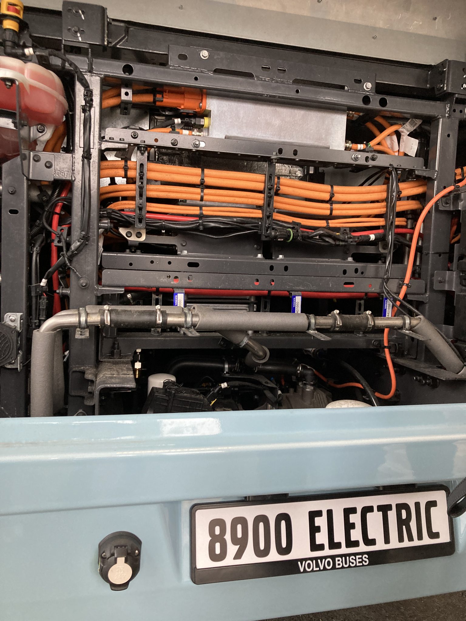 Intercity e-bus Volvo 8900 Electric launched based on new BZR chassis ...