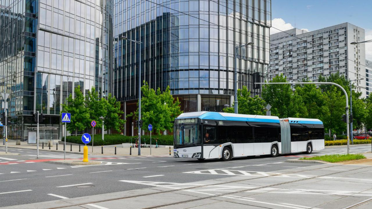 Why fuel cell buses are becoming operators’ vehicle of choice for ...
