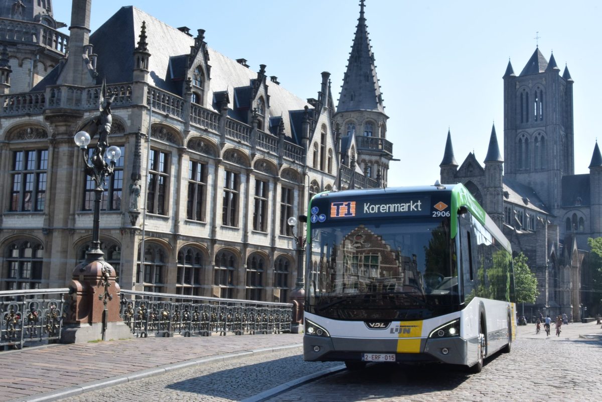 De Lijn rolls out its first VDL Citea new generation in Ghent (out of a 24-units order ...