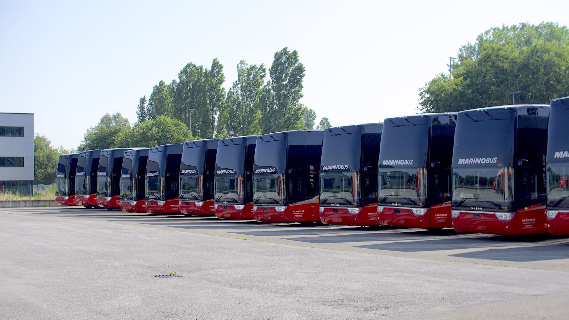Van Hool coach range: Astromega will remain, rest of the T range seems ...