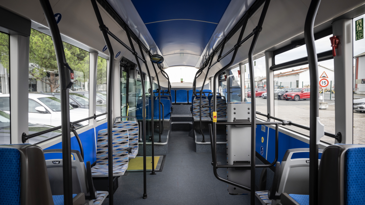 Spotlight on the IVECO E-WAY H2: less weight, 15% more passenger capacity