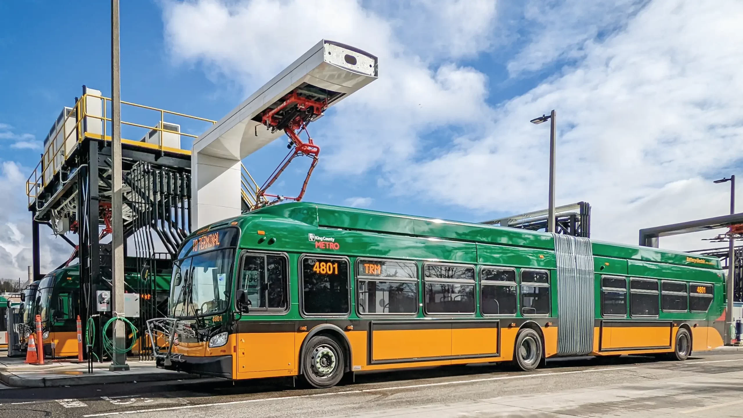King County Metro turns to CarMedialab (INIT) for e-bus management ...
