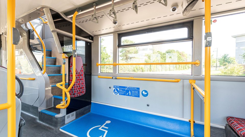 Alexander Dennis Enviro400EV ready for London: the TfL-compliant DD e ...