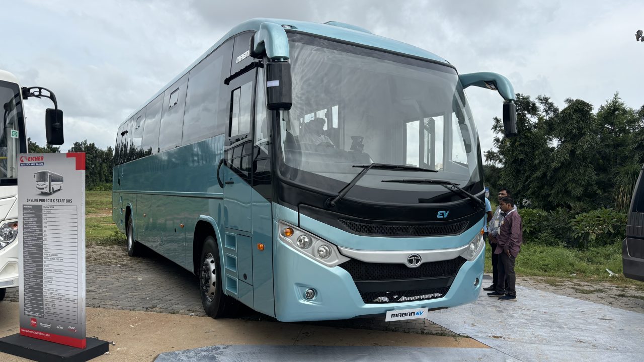 Tata Motors at Prawaas 4.0: up the curtain on the new 7-meter Ultra EV ...