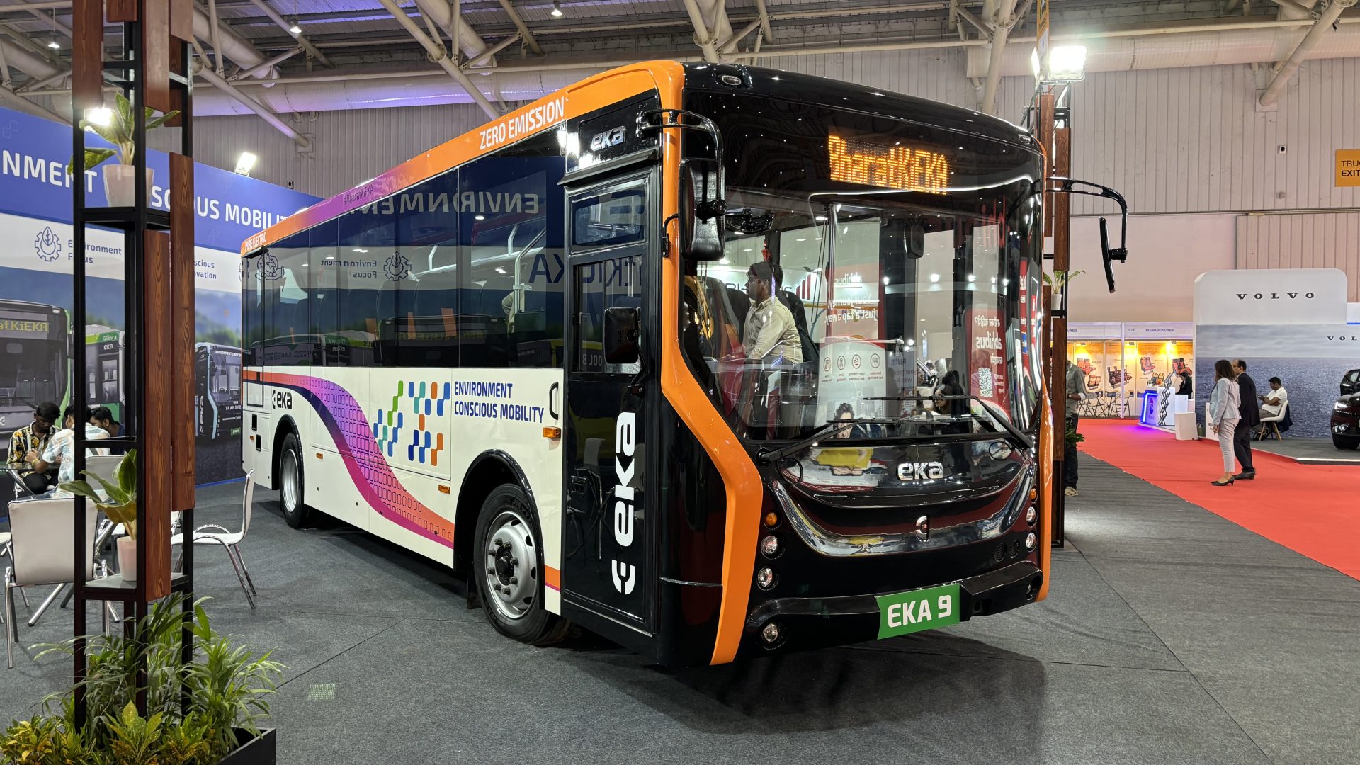 EKA 9 launched: the electric midibus by Pinnacle Mobility Solutions ...