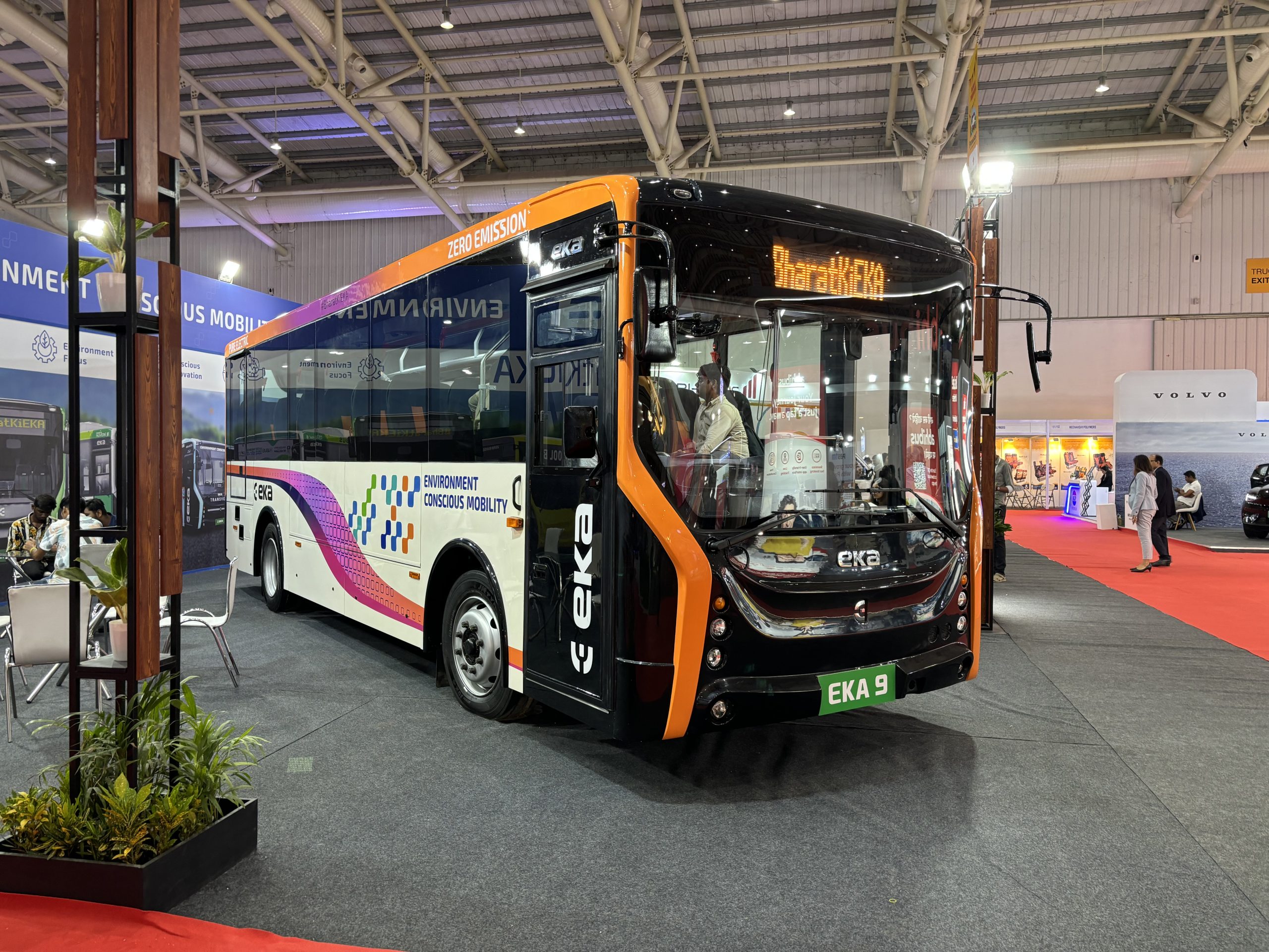 EKA 9 launched: the electric midibus by Pinnacle Mobility Solutions ...