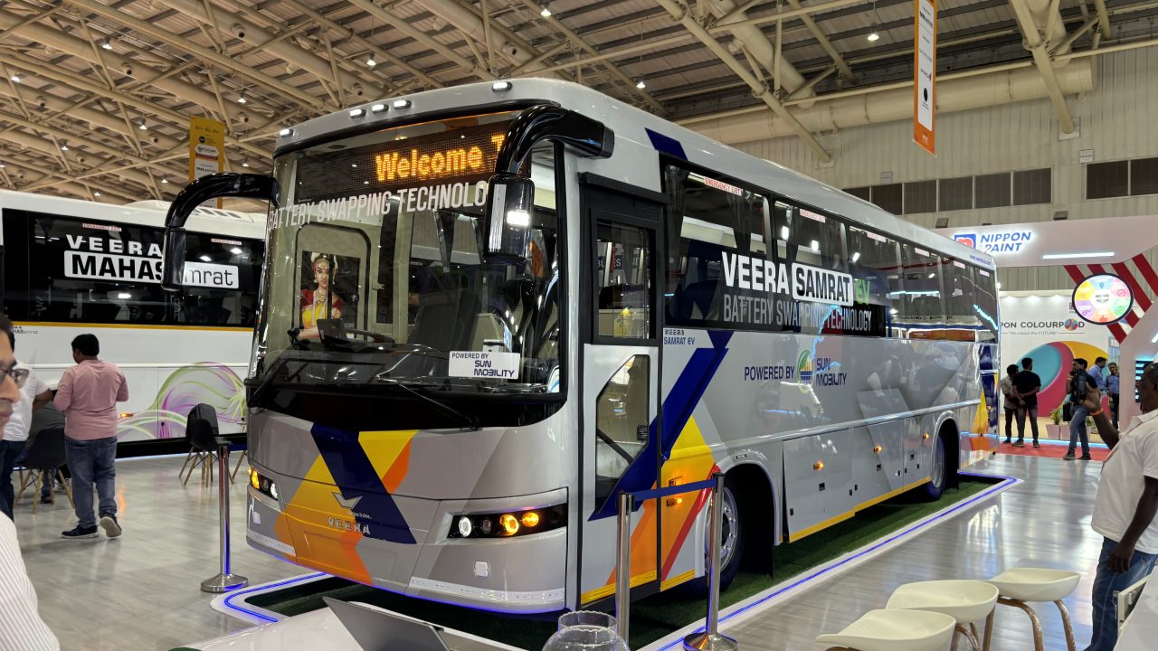 Battery swapping technology for heavy-duty vehicles: a Indian premiere ...