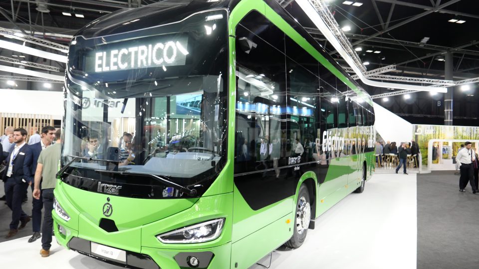 Irizar launches new i3 intercity e-bus model at FIAA - Sustainable Bus