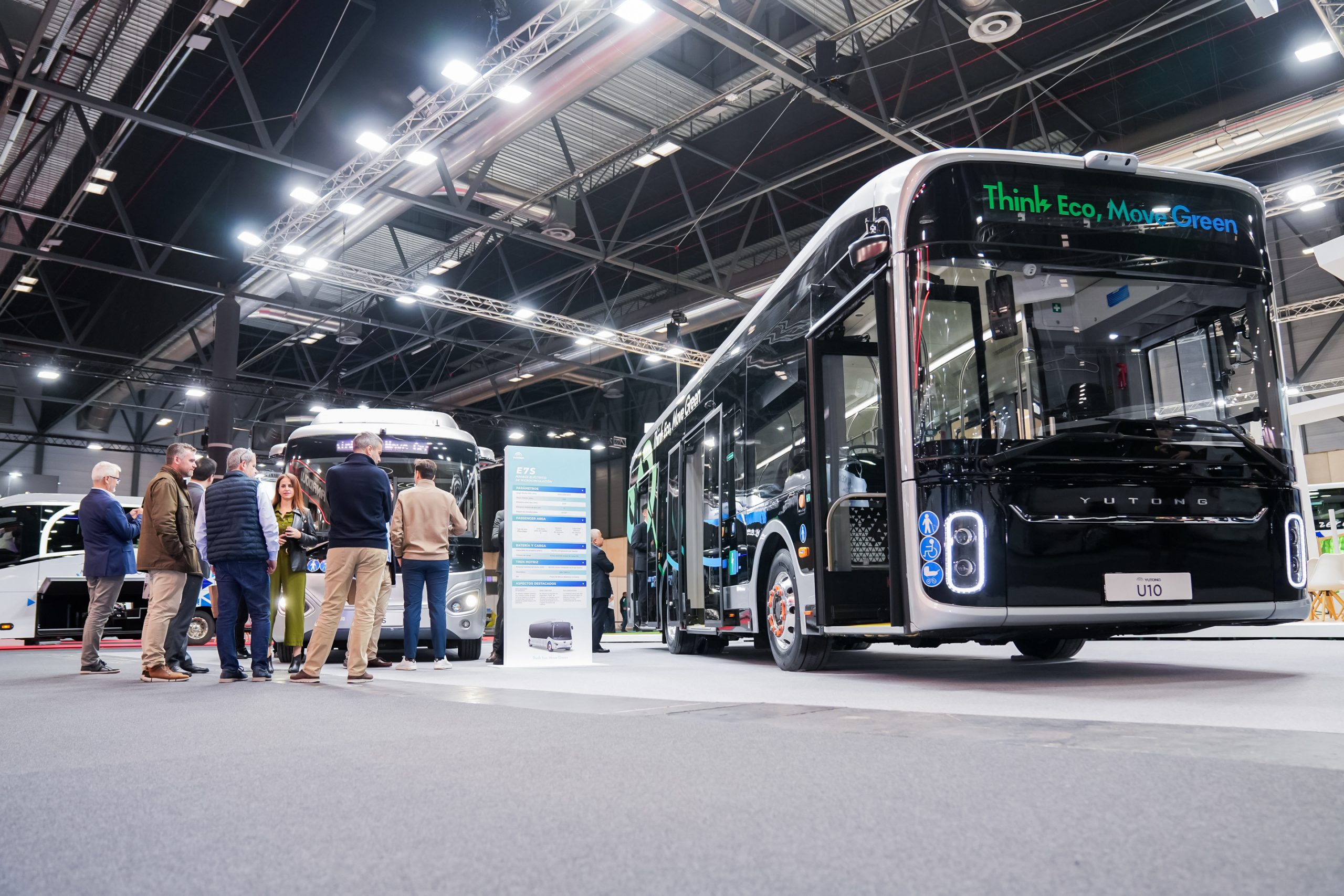 Spotlight on Yutong new 10-meter U10 model, featuring latest battery ...