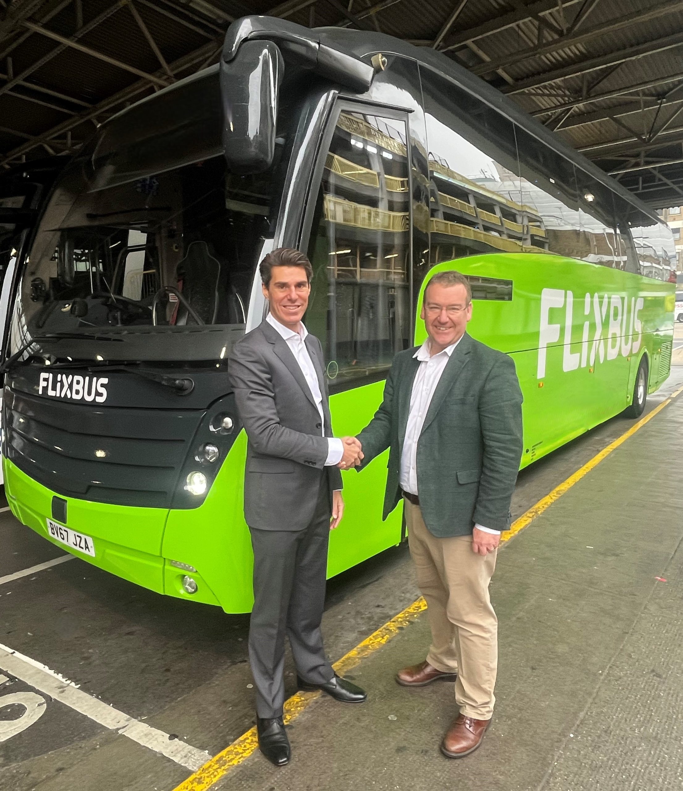 First Bus enters 5-years partnership with FlixBus, whose UK network is ...