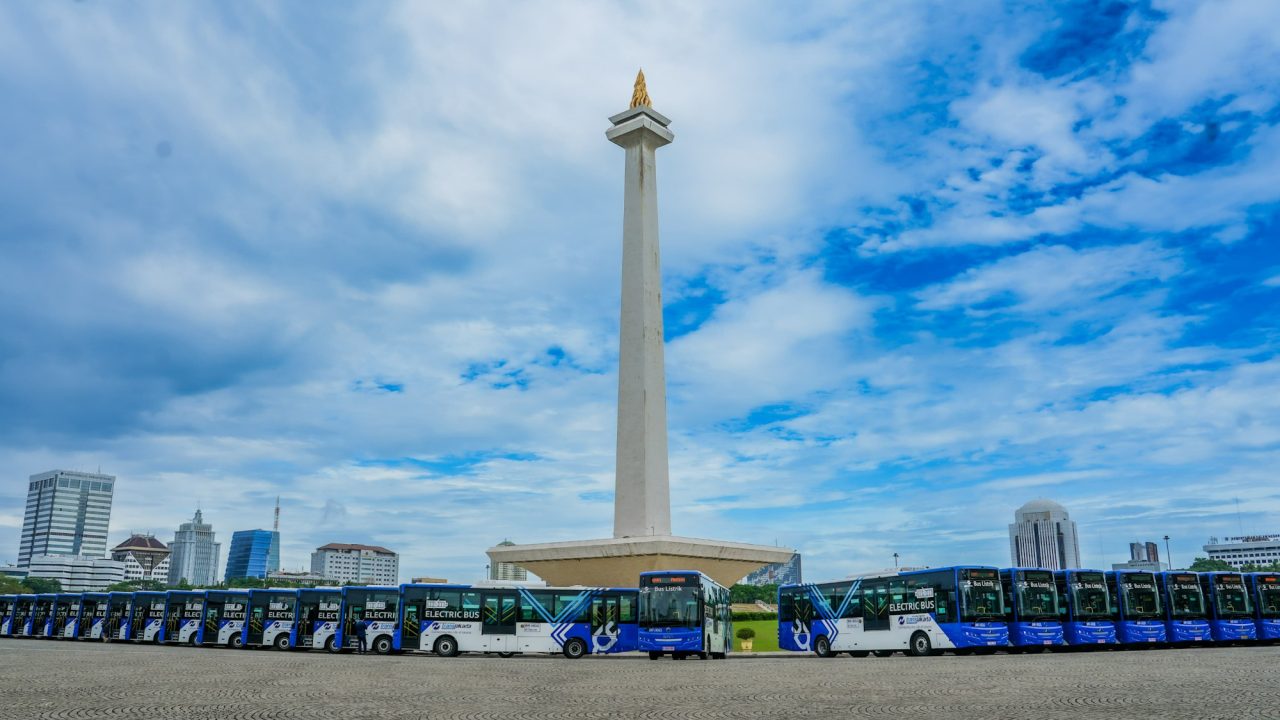 200 new e-buses introduced on Transjakarta, coming from Skywell ...