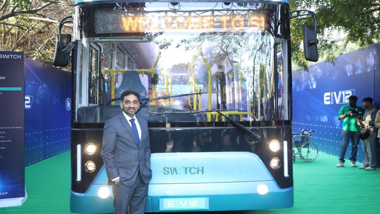 Switch launches (again) EiV12 and E1 electric city bus models ...