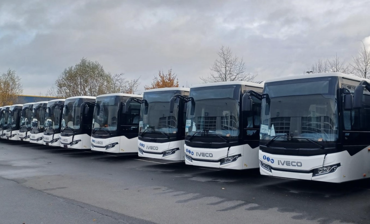 Iveco Bus wins 580-units order in Germany, including 250 e-buses (200 ...