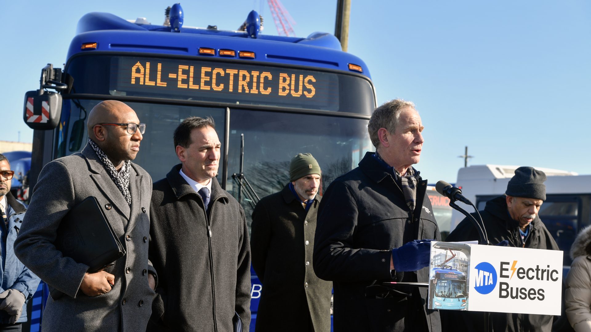 New York, MTA has procured further 265 zero emission buses ...
