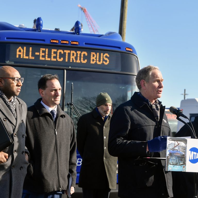 New York, MTA has procured further 265 zero emission buses ...