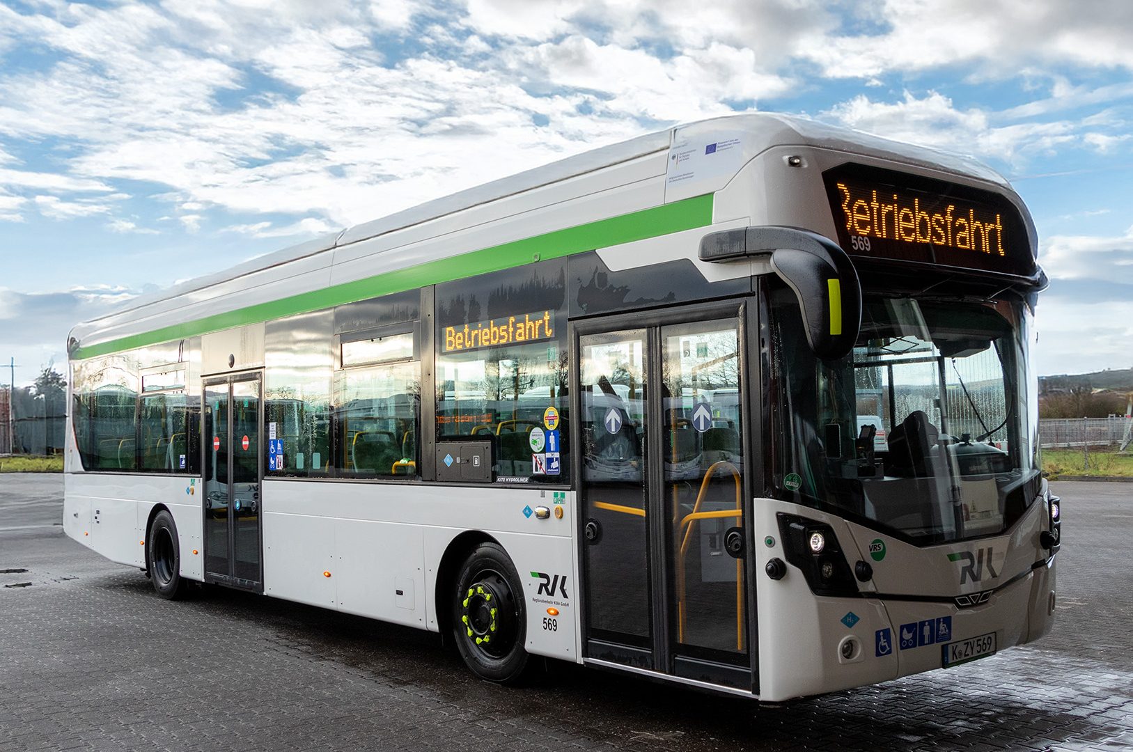 Wrightbus fuel cell buses are ready for deployment in Cologne, within a ...
