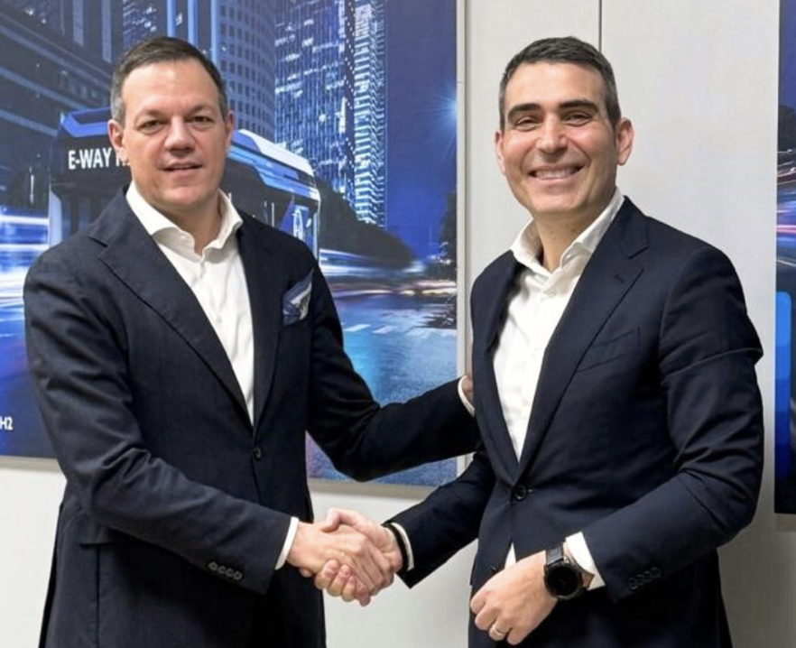 Claudio Passerini takes the lead of Iveco Bus. Domenico Nucera ...