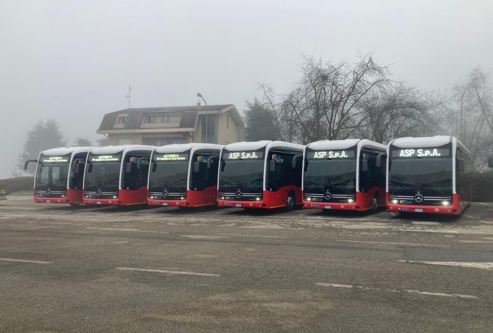 Italy saw the first delivery for the eCitaro K: four units (plus 13 ...