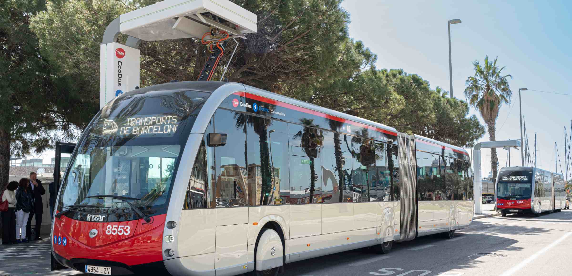 TMB tenders articulated electric buses and orders further 7 Irizar e ...
