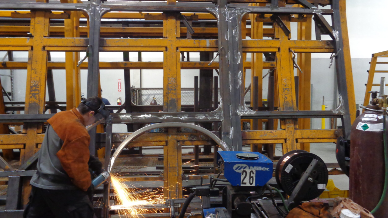 USA, ElDorado National California to restart bus production under new ...