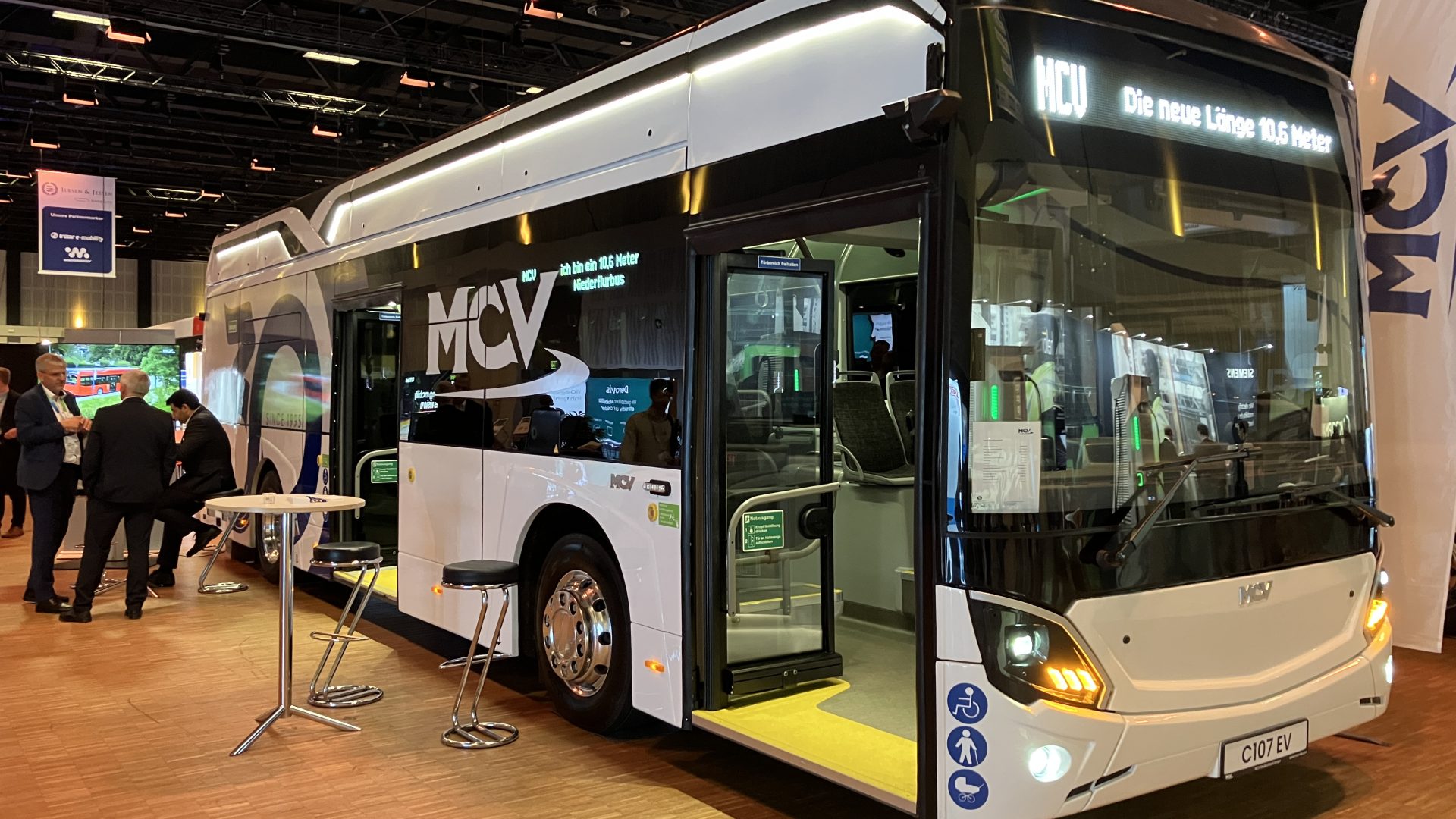 Highlights from Mobility Move 2025: main news? Hyundai H2 bus and MCV ...