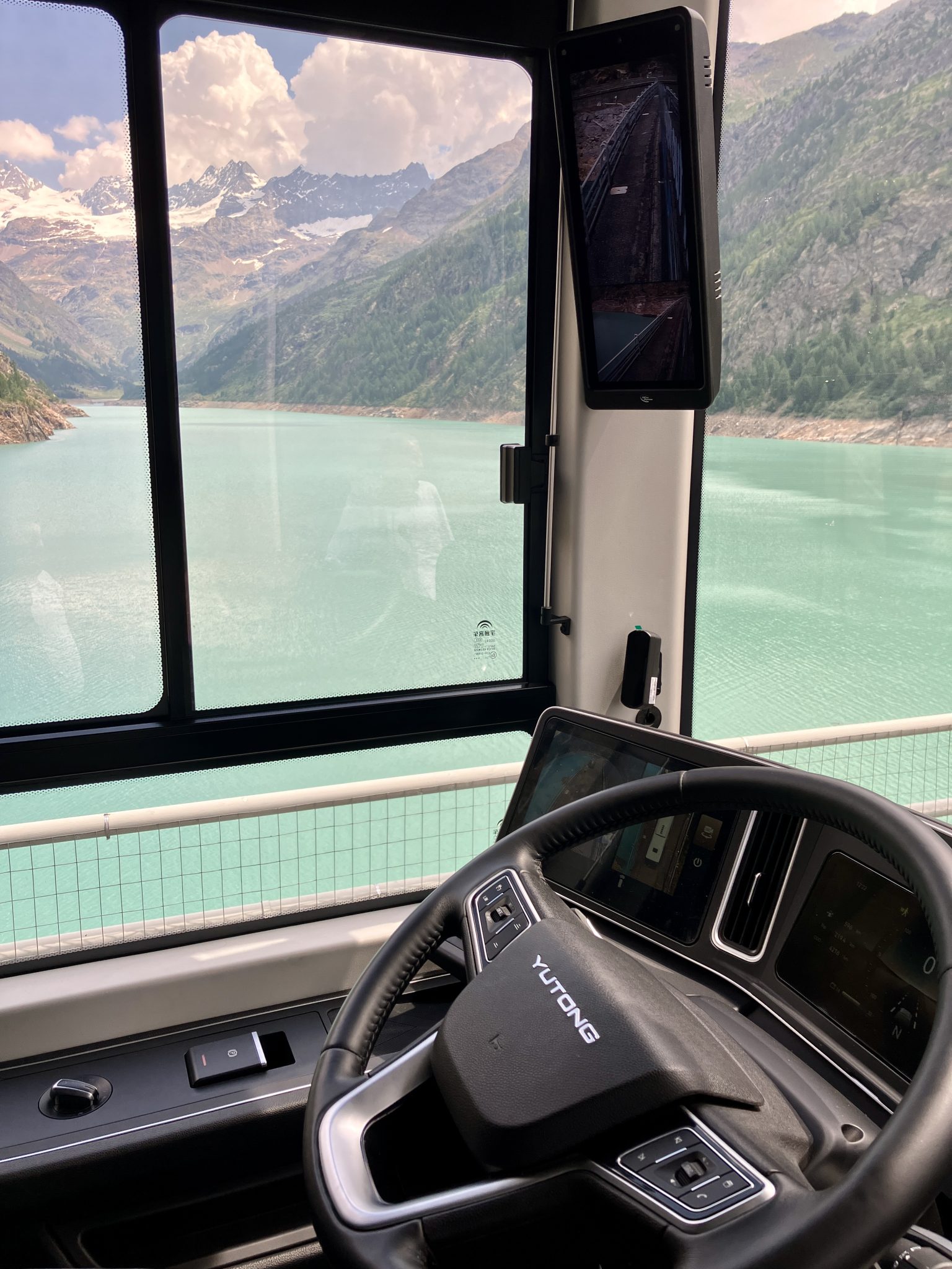 Yutong first delivery of IC12E in Europe: Italian V.I.T.A. introduces a ...