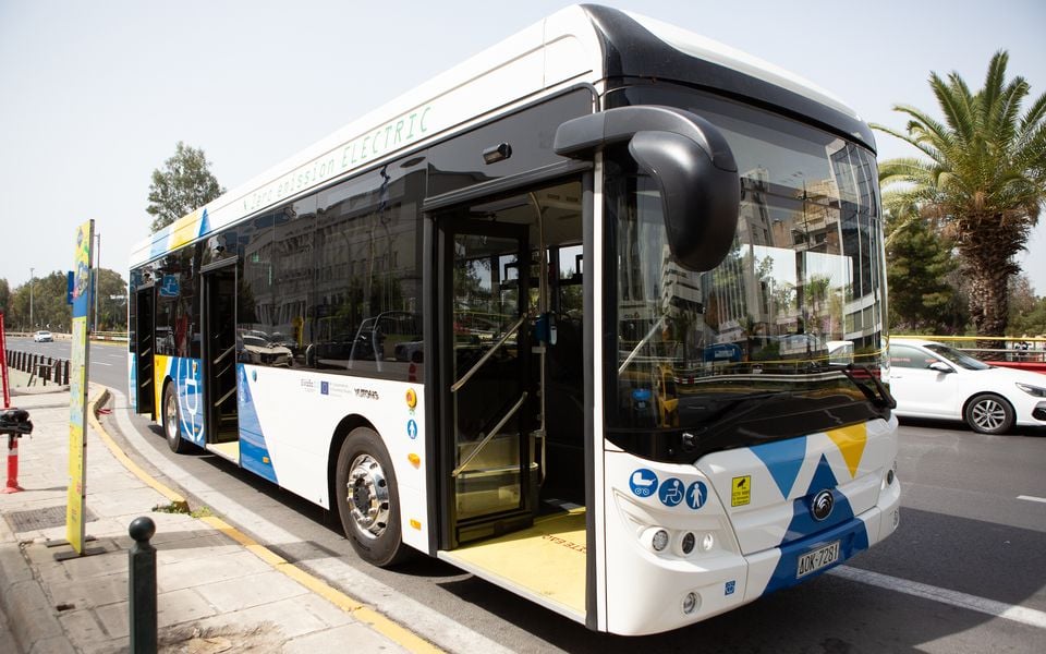 Athens plans to replace trolleybuses with battery-electric buses ...