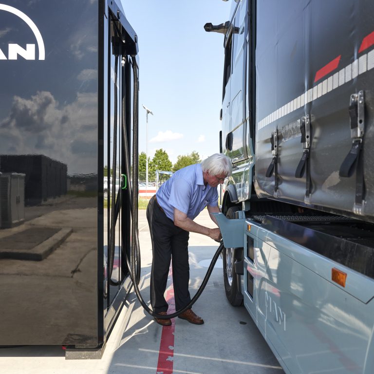 MAN expands charging solutions for e-trucks and e-buses with portable ...