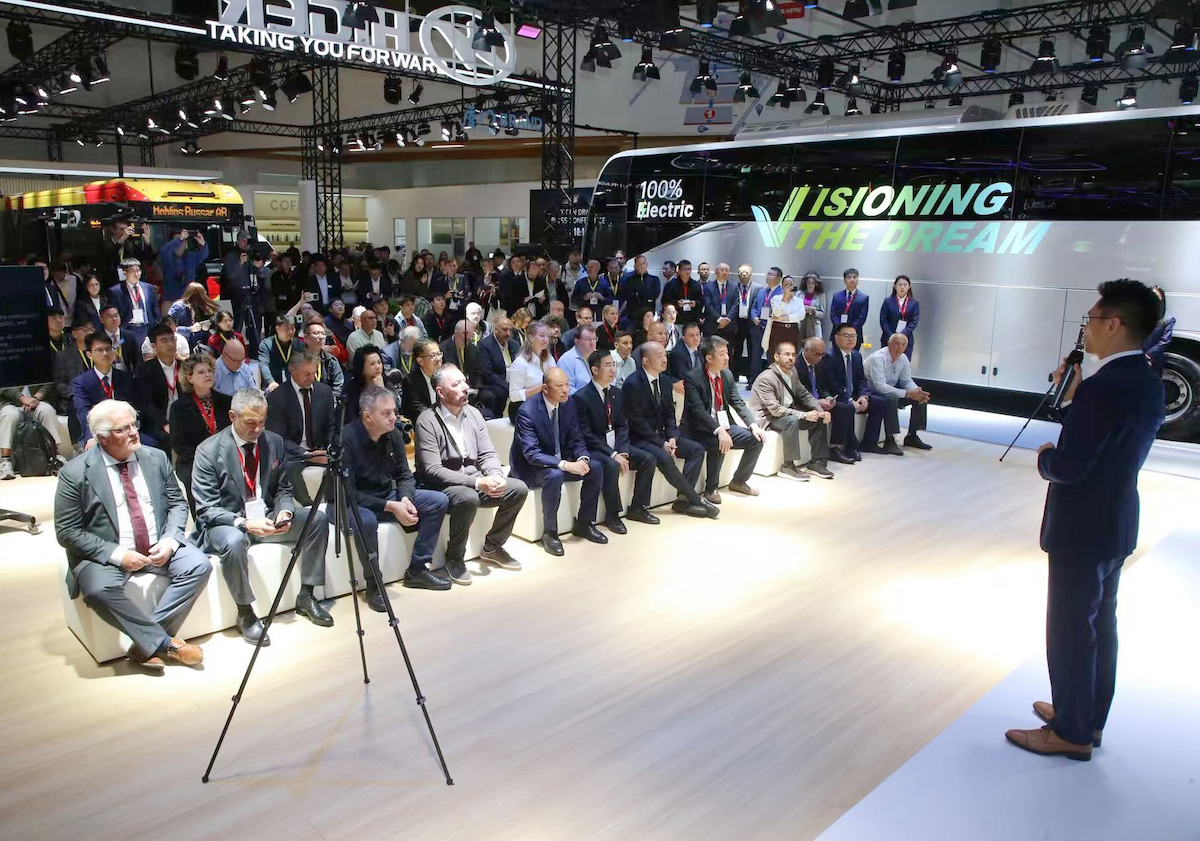 Higer unveils New V Series electric coaches for the European market ...