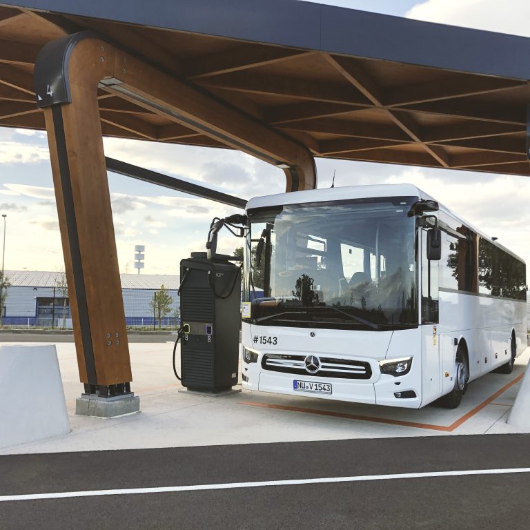 Daimler Buses becomes first European OEM to build brand-neutral public ...