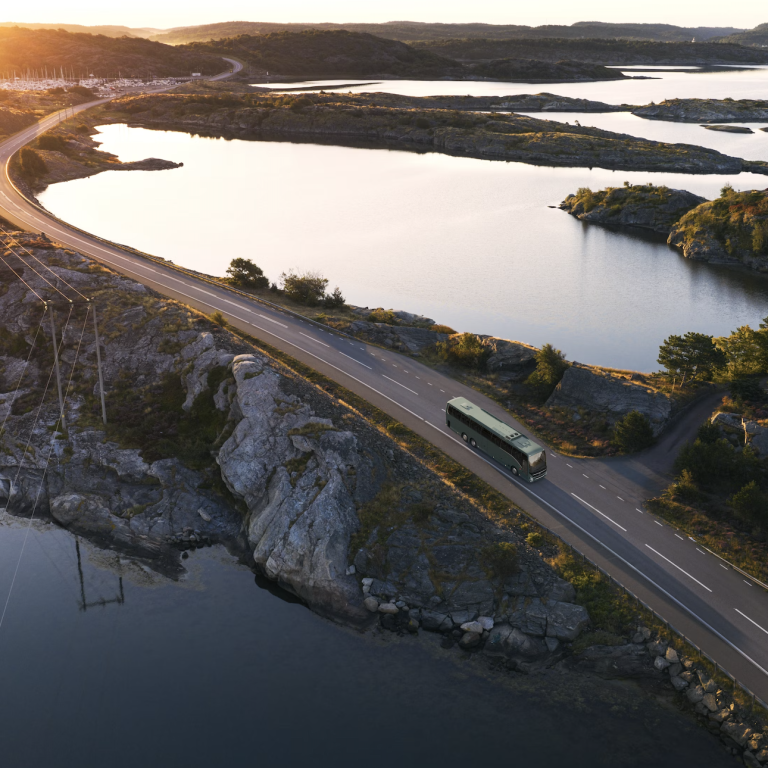 Volvo Buses confirms 15 electric coach orders from six Norwegian ...